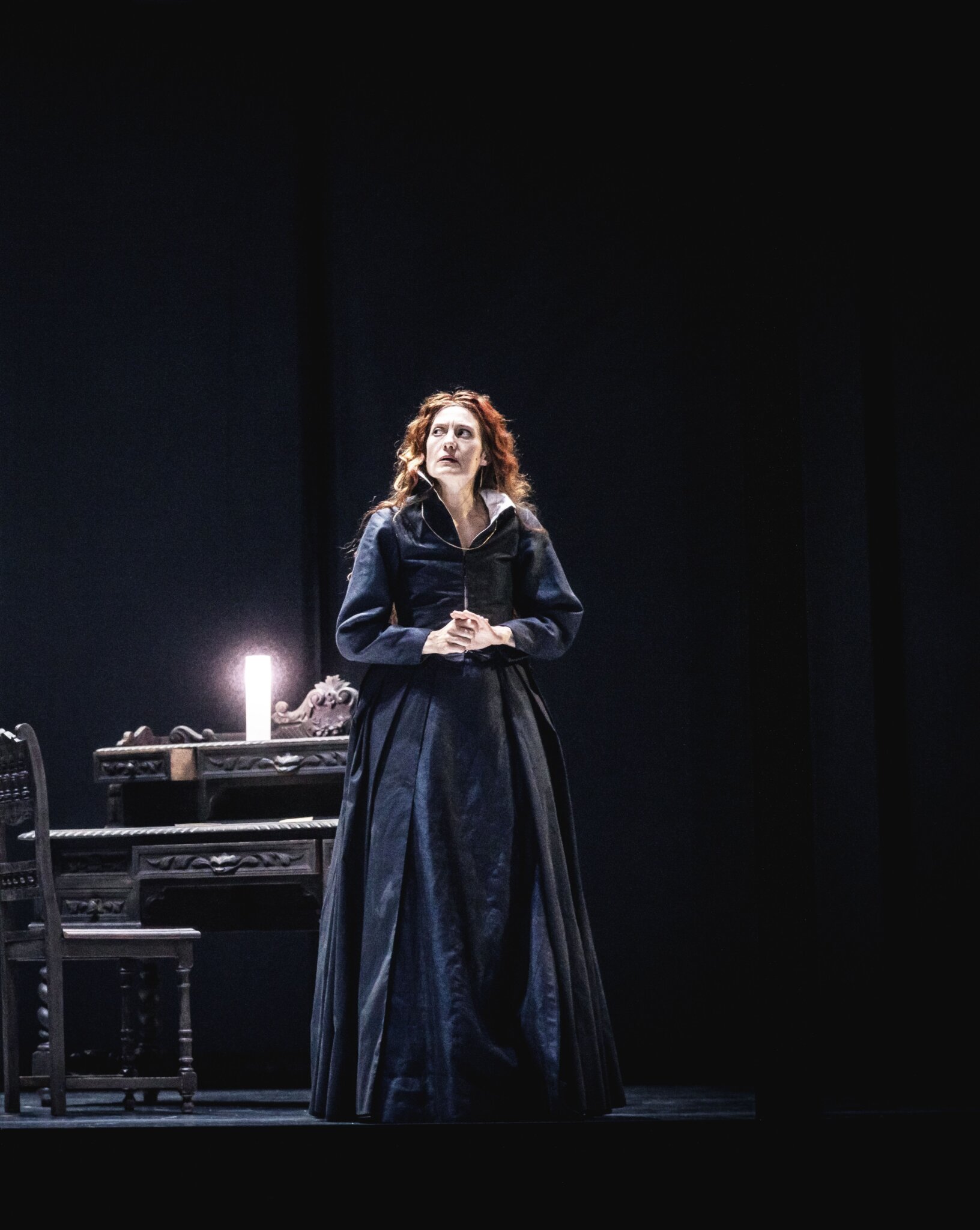 Les derniers jours de Marie Stuart par Chloé Dabert - poly.fr